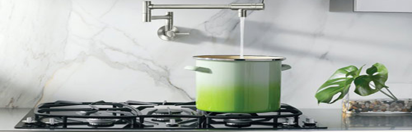 How to Keep Boiling Water From Spilling Out